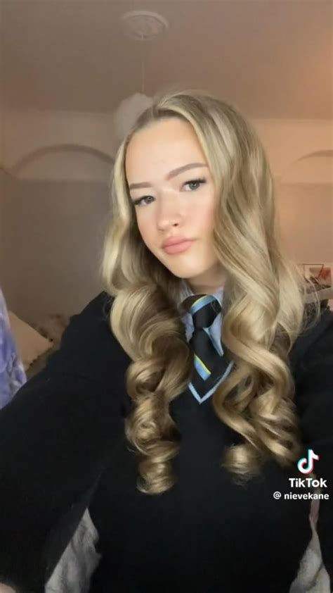 Heatless Sock Curls 3 In 2025 Hair Tutorial Hair Curling Tips Long