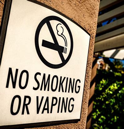 Pemerintah Perancis Berencana Keluarkan Aturan Pelarangan Rokok Vape