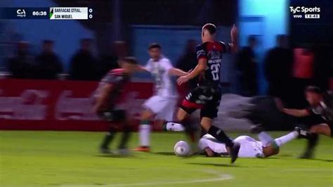 Polémica Por Un Posible Penal No Cobrado A San Miguel Olé