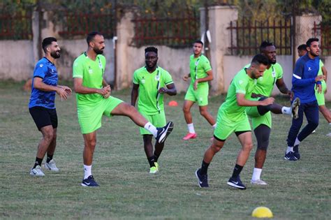 المصري يخشى البركان بيراميدز يواجه مازيمبي وديربي الليبي على صفيح