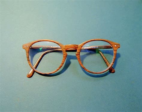 Renaissance Inventions Eyeglasses