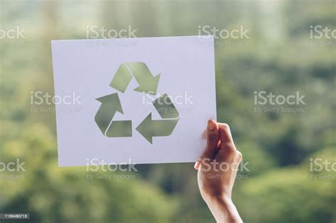 세계 생태 개념 환경 보전을 손으로 잘라 내어 종이 재활용 전시 0명에 대한 스톡 사진 및 기타 이미지 0명 개념 공예
