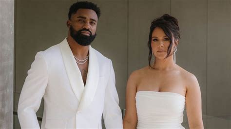 Who Is Raheem Mosterts Wife Meet Devon Mostert Nfl Rbs Partner And