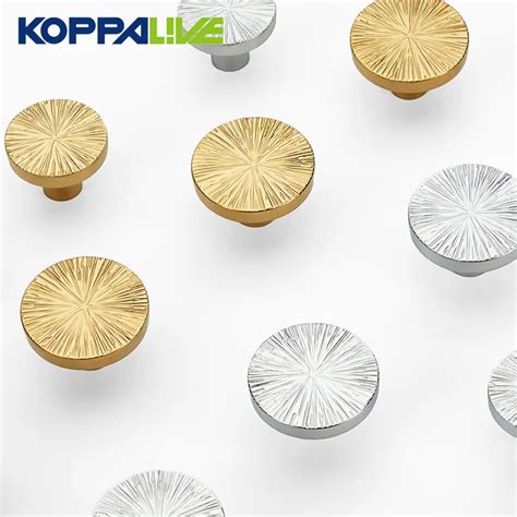 6134 X Line Hammered Brass Drawer Knobs