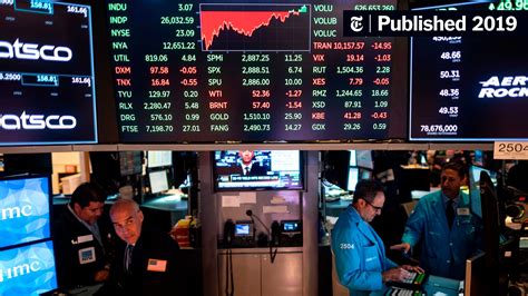 Recession Warning In Bond Market Sharpens Adding Pressure On Fed The