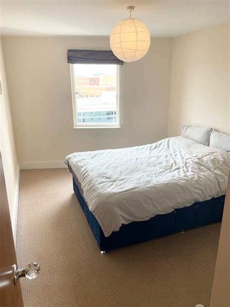 Cardiff 2 Bed Flat Celestia Cf10 To Rent Now For £100000 Pm