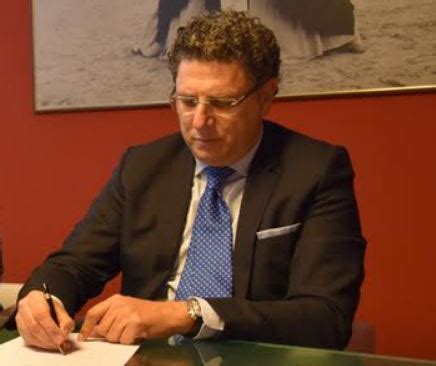 SALVATORE LUCIO FICARRA E IL NUOVO NUMERO UNO DELLA SANITA A SIRACUSA