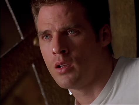 Auscaps Ben Browder Shirtless In Farscape 1 01 Premiere