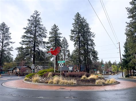 A Guide To Walking Bend Oregon Design Trails And Breweries