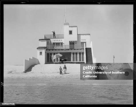 Lido Isle Newport Beach Photos And Premium High Res Pictures Getty Images