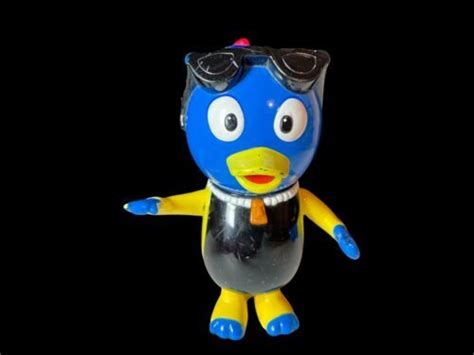 Pablo From Backyardigans By Mattel Singing Surfer Pablo 65 Inch Tall 4652779687