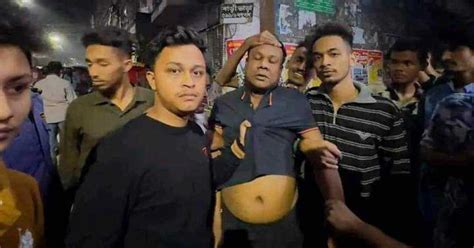 সাবেক ছাত্রদল সভাপতিকে মেরে পুলিশে দিল ছাত্রলীগ