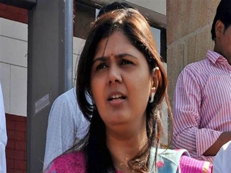 ओबीसी मराठा आरक्षणावर महाराष्ट्रात असंतोष पंकजा मुंडे Marathi News