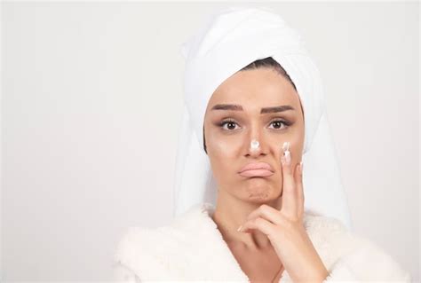 Skincare Mengandung Merkuri Lagi Viral Begini Trik Memilih Yang Aman