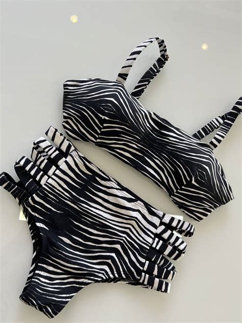 Biquíni Cropped And Hot Pants Zebra Chlorella Praia Loja Online De