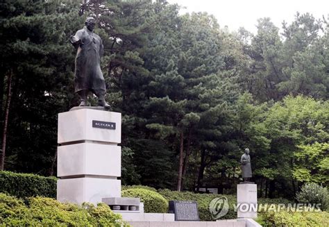 인천대공원 김구 동상 월미공원 이전 여론 솔솔 연합뉴스