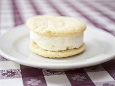 Best Ice Cream Sandwich Spots In Nyc From Parlors To Restaurants