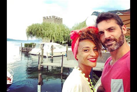 Photo Gil Alma et sa femme Aminata décembre 2019 Purepeople