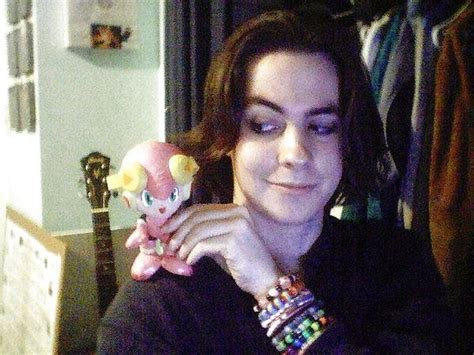 A Disturbingly Cute Picture Of Arin Hanson Would You Join The D Club