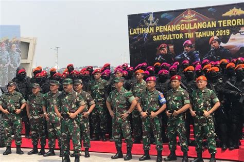 Foto Panglima TNI Tak Tolerir Tindakan Anarkis Yang Bahayakan