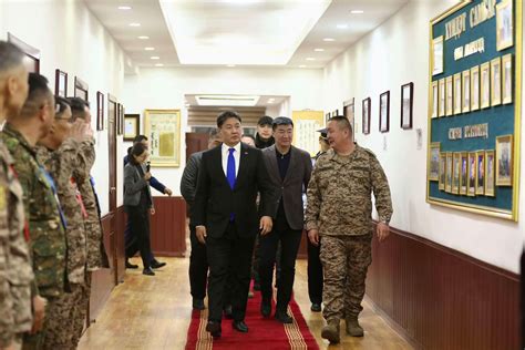 Монгол Улсын Ерөнхийлөгч У Хүрэлсүх Зэвсэгт хүчний 330 дугаар ангид ажиллав Монгол Улсын