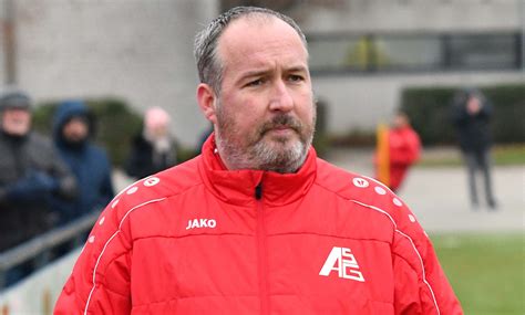 Ahlener Sg Oliver Scheffler Macht Den Weg Frei Die Glocke