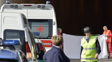 Grave Incidente Con 2 Ragazzi Morti In Zona Vesuviana Sulla Statale 162 Dir