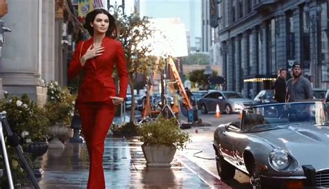 Kendall Jenner Estee Lauder Mirror Online