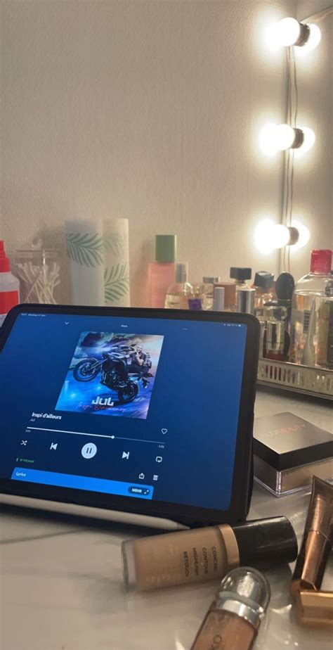 Épinglé par yasmin sur story 2025 Trucs de maquillage Fond d écran