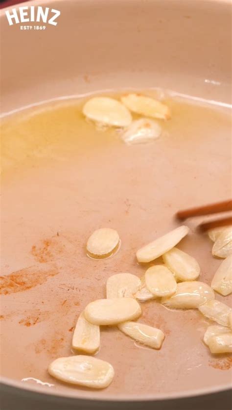 맛있는 토마토 바질 소스로 해산물 바질 파스타를 만들어볼까요 Feat 하인즈