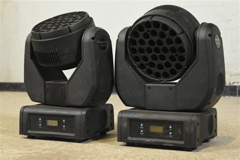 傷や汚れありSilver Star シルバースター MX Indigo 3000XE LEDムービングライト ペア 現状渡し品の落札
