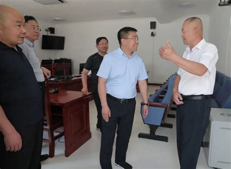 杨颖新调研全旗社会综合治理工作并接待来访群众澎湃号·政务澎湃新闻 The Paper