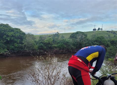 BLOG DA MICHELLE MAGALHÃES Trágico Jovem de anos morre afogado durante banho amigos em