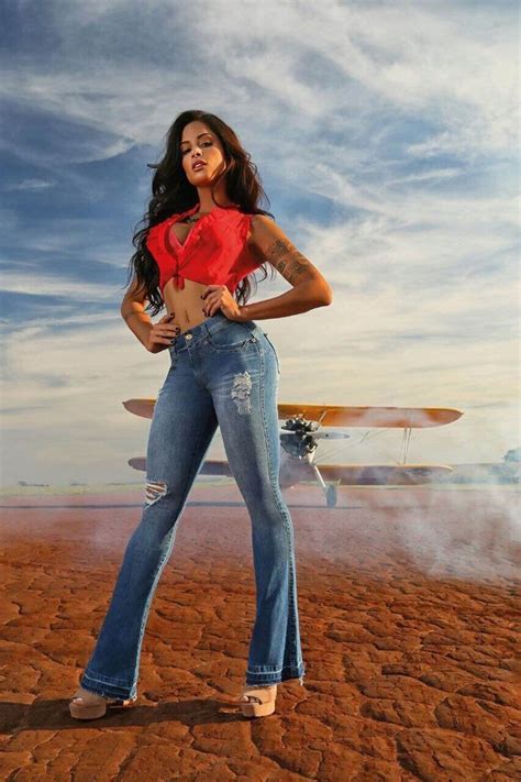 Aline Riscado Exibe Abdômen Seco Em Fotos E Revela Segredo Da Boa Forma
