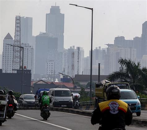 Kurangi Polusi Udara Luhut Perintahkan Seluruh Kementerian WFH