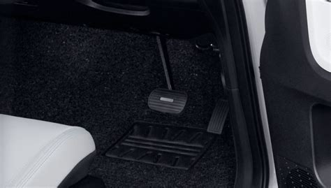 Cara Menyetir Mobil Listrik Yang Aman Terutama Pemula Wuling