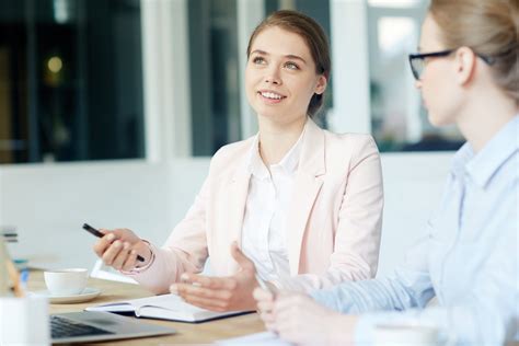 Онлайн обучения и дистанционни курсове за учители педагози