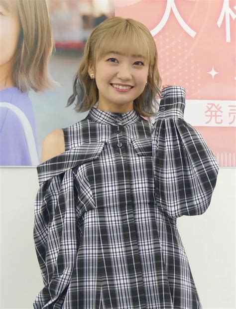 写真集の発売記念イベントに登場した大橋彩香 スポニチ Sponichi Annex グラビア