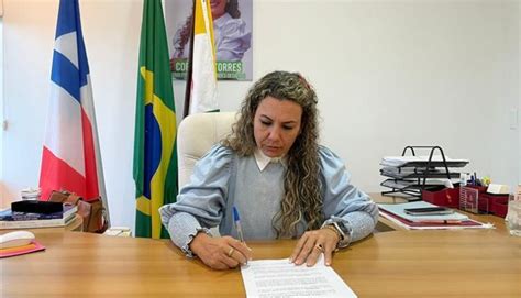 Eunápolis Decreto Transfere Feriado Da Proclamação Da República Para