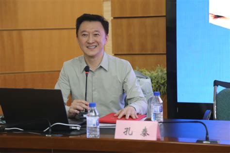 学校举办“校友讲坛”第二十一讲 黑龙江中医药大学