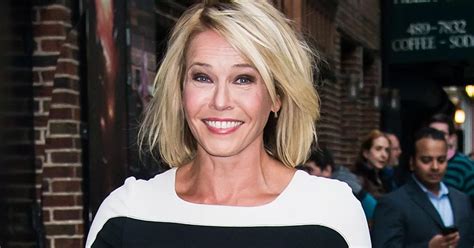 Chelsea Handler Poses Completely Naked To Wish Reese Witherspoon Happy