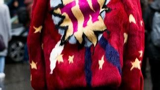 Street Style Cores Fortes E Mix De Estampas No Ltimo Dia Da Mfw