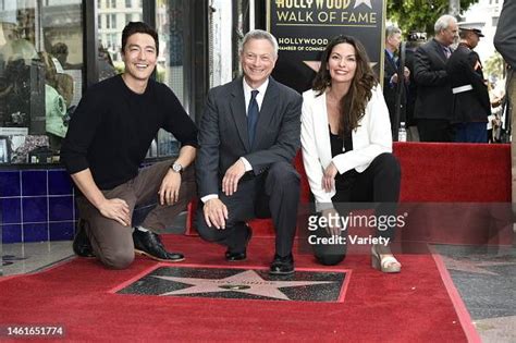 Daniel Henney Gary Sinise And Alana De La Garza News Photo Getty Images