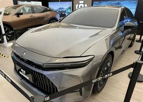 L Km Sedan
