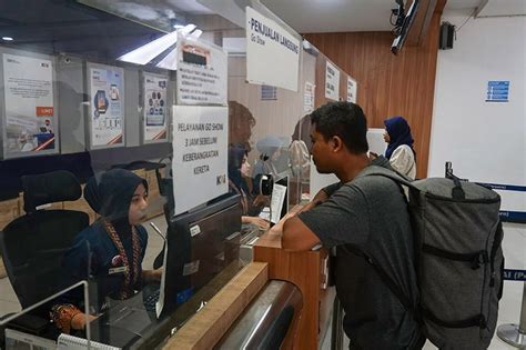 Berburu Tiket Kereta Untuk Libur Natal Dan Tahun Baru 2024
