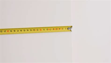 A Simple Calculation On How Many Linear Feet Are In A 12x12 Room On