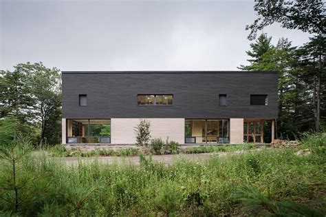 The Roost By Opal Architecture Blends With Natural Landscape