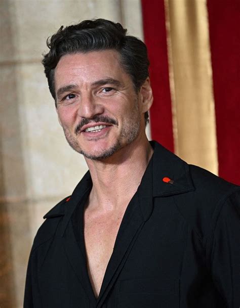 8 Choses à Savoir Sur Pedro Pascal Elle