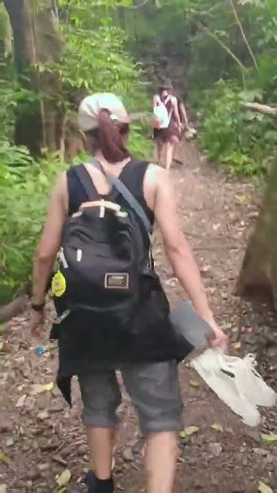 ဇွဲကပင်တောင်ပေါ်ကို ဒီလိုလေးတက်ရတာပါ Youtube