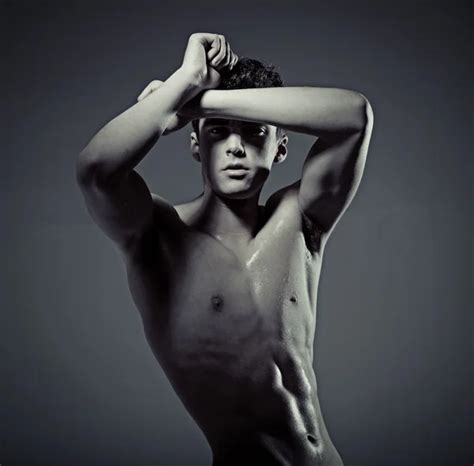 Niño desnudo Stock Photos Royalty Free Niño desnudo Images Depositphotos
